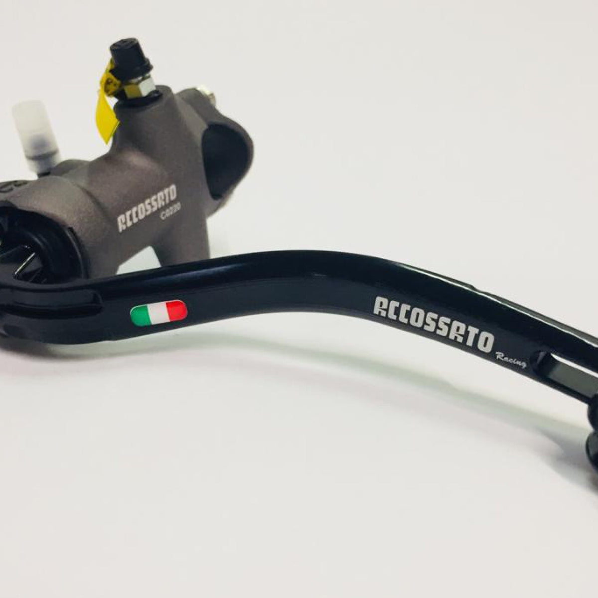 Differences between axial and radial clutch master cylinder: which one – AG Moto